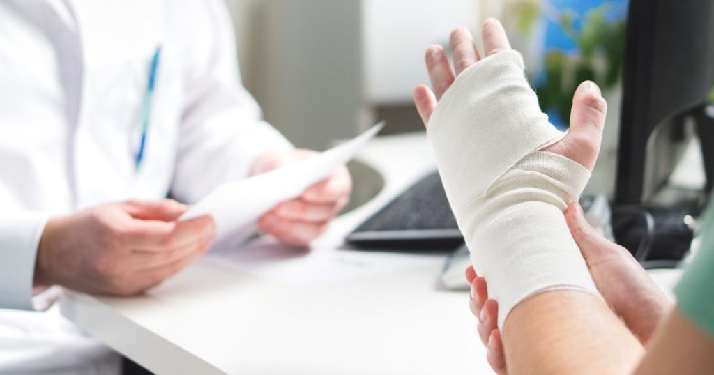 Types of Workplace Hand Injuries | Call 856-761-3773